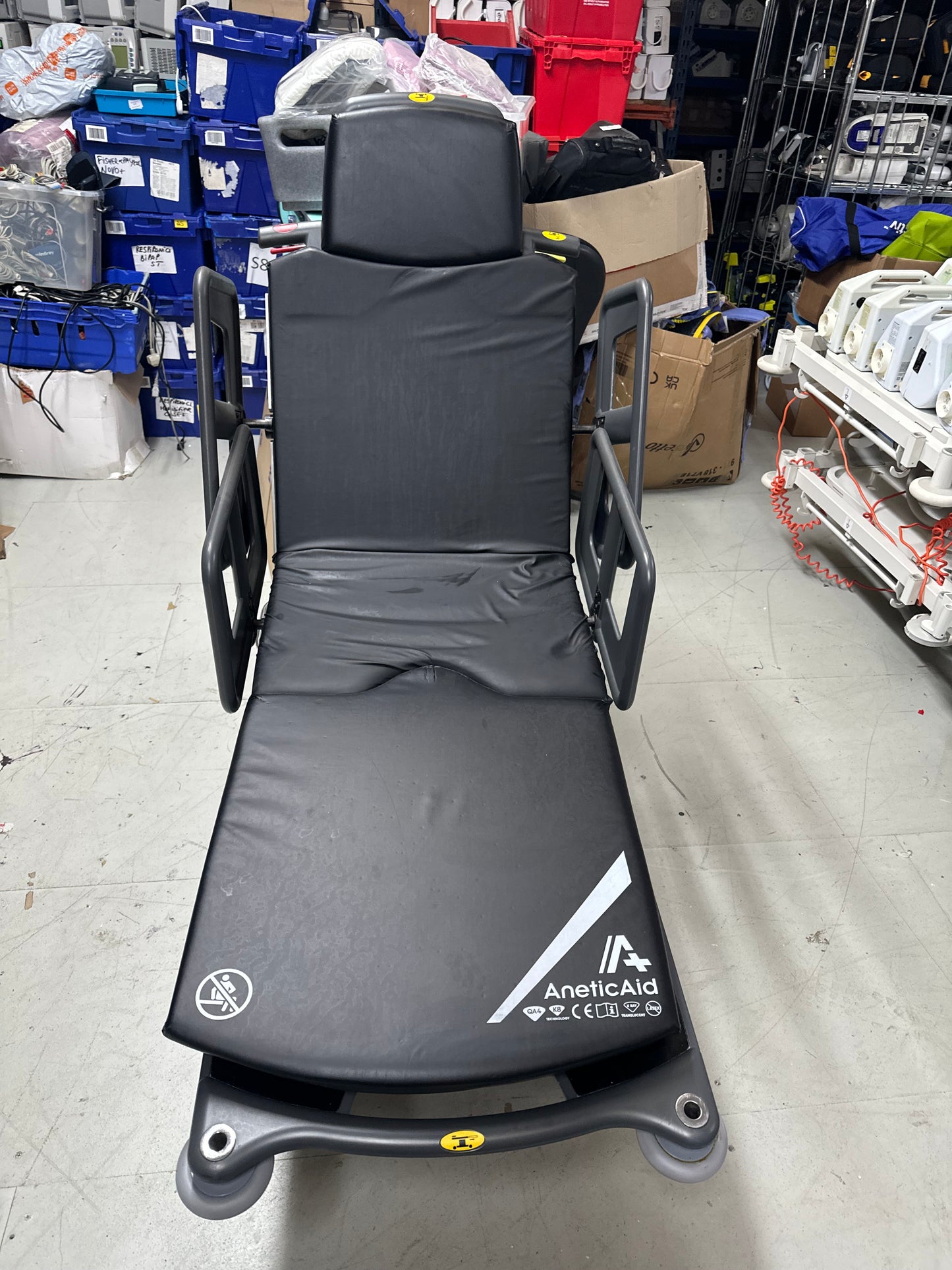 Anetic Aid QA4 Hydraulic Transfer Trolley – SelfiMed UK