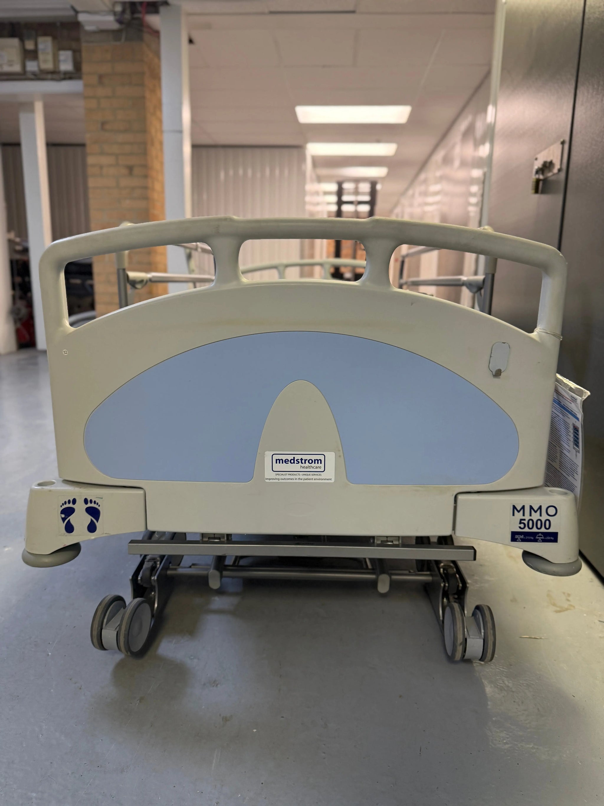 Medstrom MMO 5000 Low Level Electric Bed | SelfiMed UK