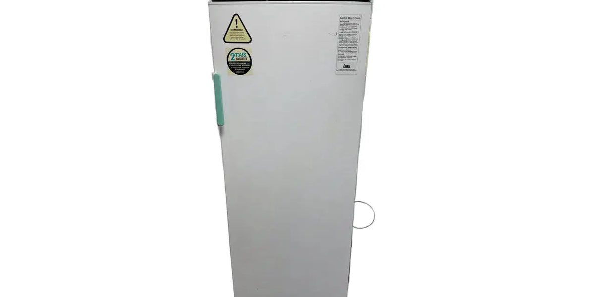 Pharmacy Fridge | LEC PGRC273UK 273L Solid Door | SelfiMed UK