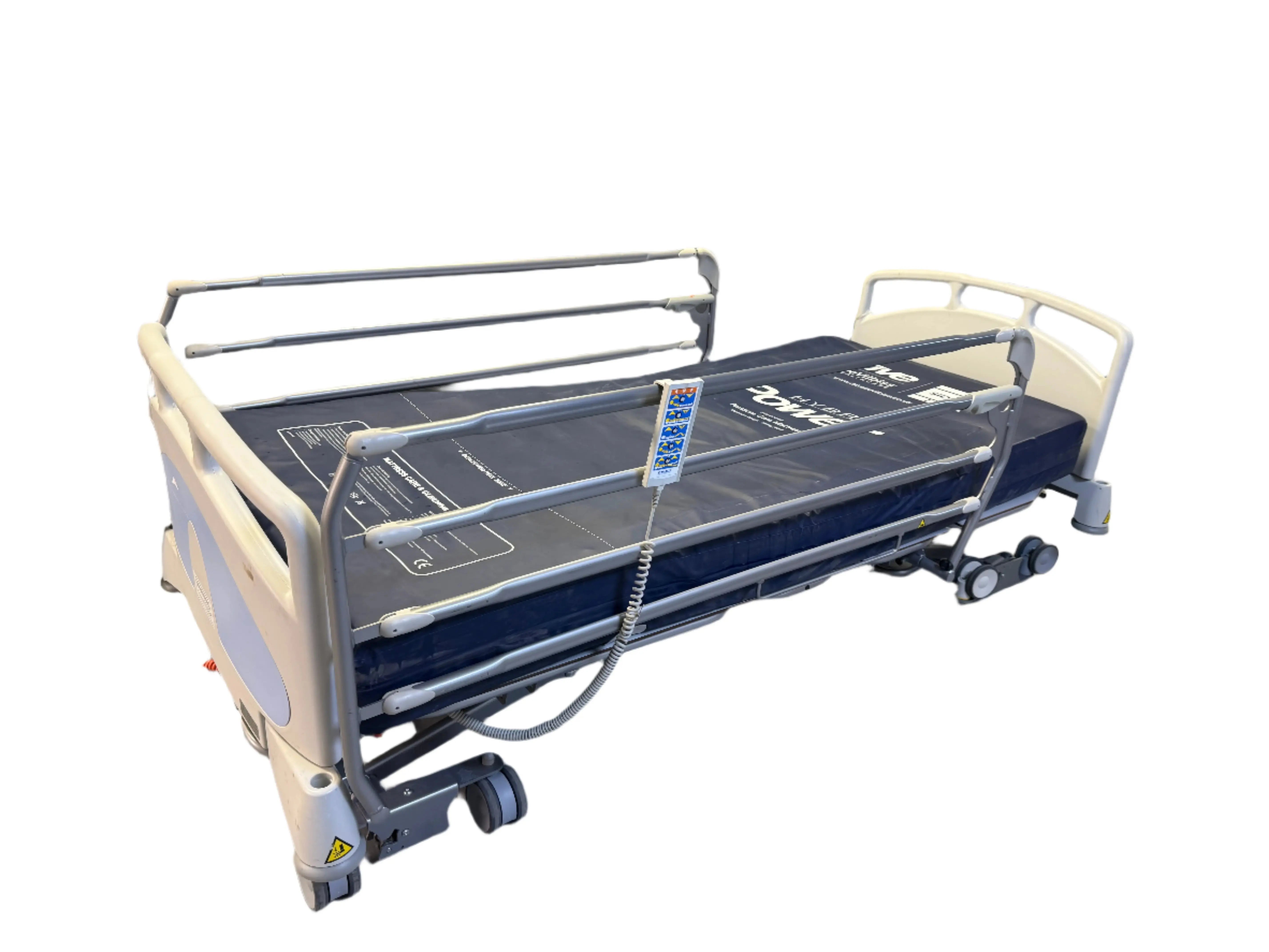 Electric Hospital Bed: Medstrom MMO 5000 Low Level Bed | SelfiMed UK
