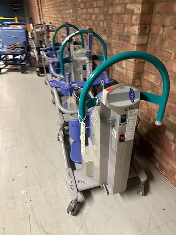 Arjo Huntleigh Encore Patient Stand Hoist with Battery — SelfiMed UK