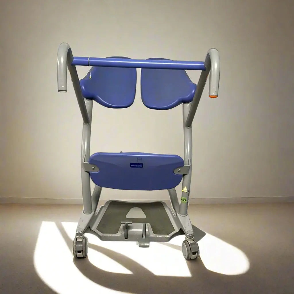 Arjo Sara Stedy Patient Stand Aid with Leg Spreader – SelfiMed UK