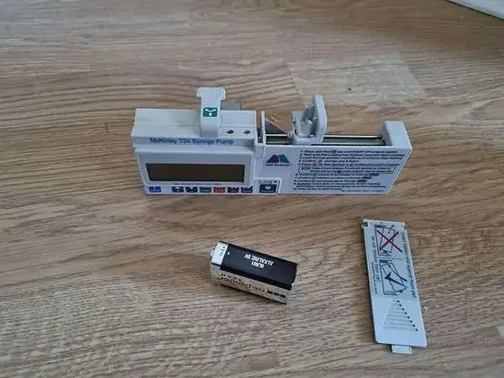 Syringe Driver CME McKinley T34 | Portable Precision Infusion – SelfiMed UK