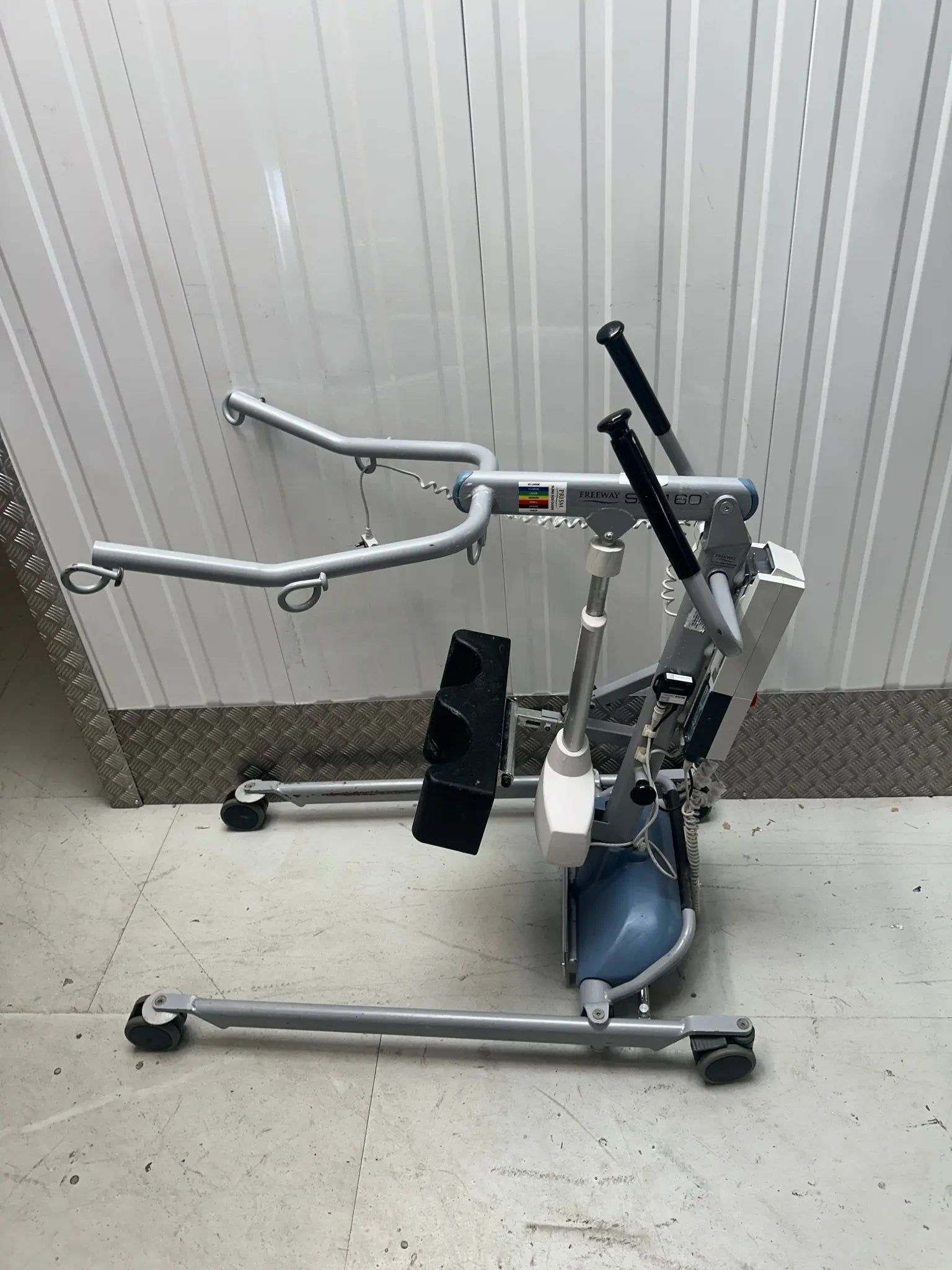 Freeway Electric SA-160 Patient Hoist - SelfiMed UK