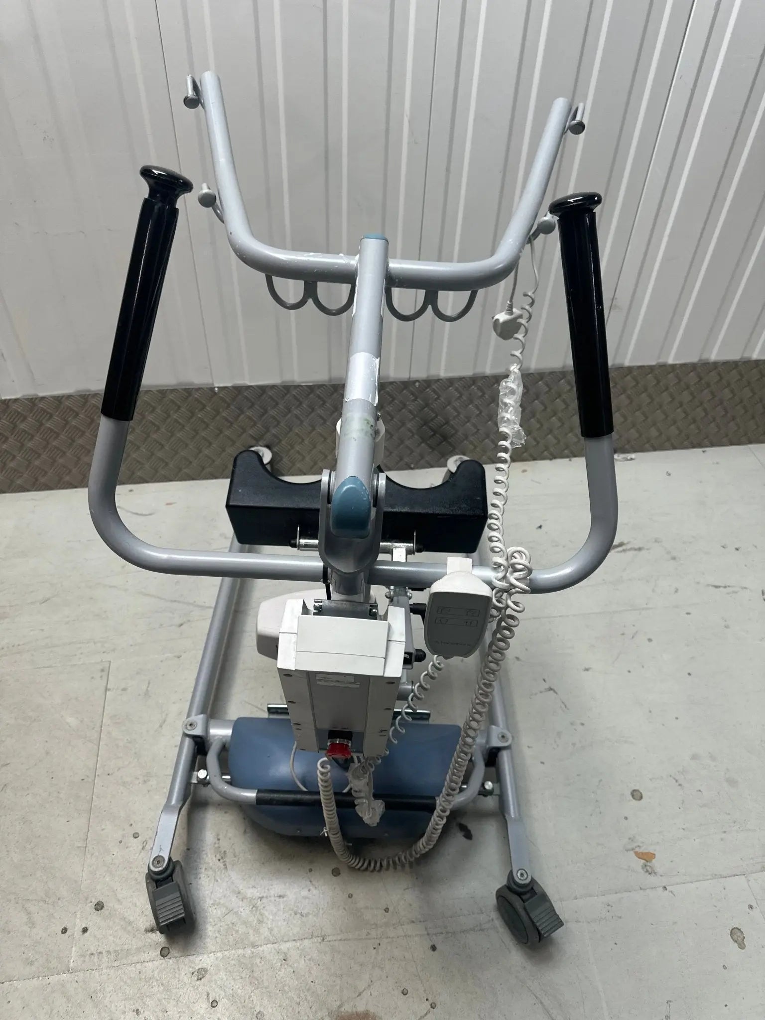 Freeway Electric SA-160 Patient Hoist - SelfiMed UK