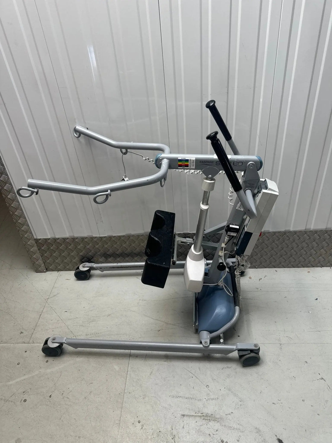 Freeway Electric SA-160 Patient Hoist - SelfiMed UK