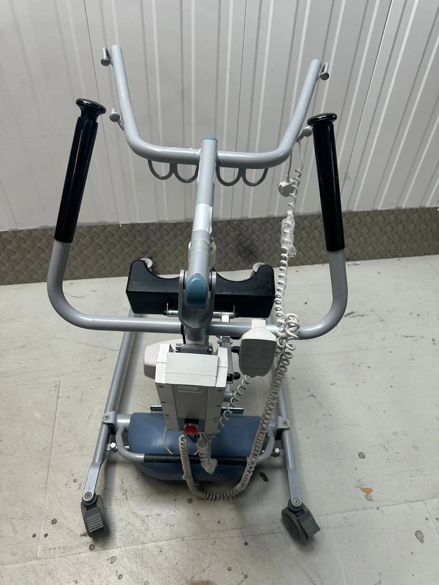 Freeway Electric SA-160 Patient Hoist - SelfiMed UK