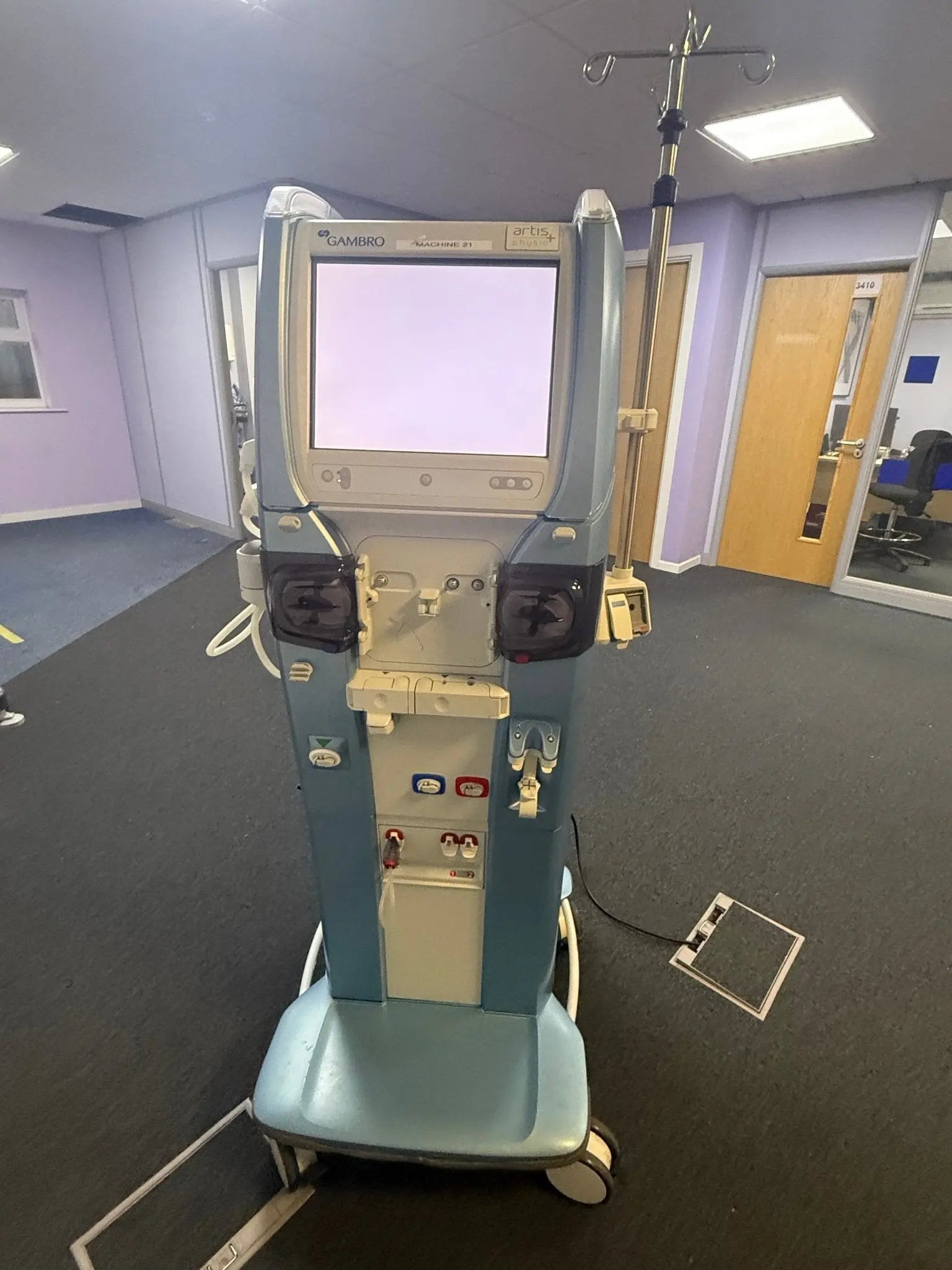 Gambro Artis+ physio Dialysis Machine – SelfiMed UK