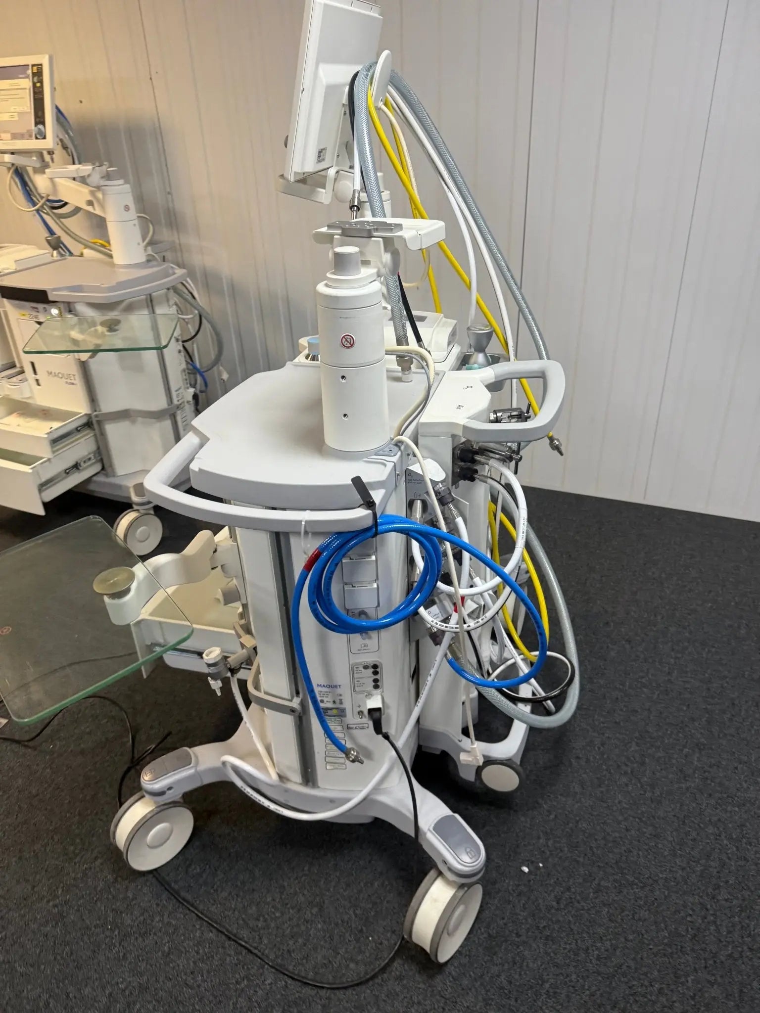 Maquet Flow-i Anaesthesia Machine - Medical Equipment – SelfiMed UK