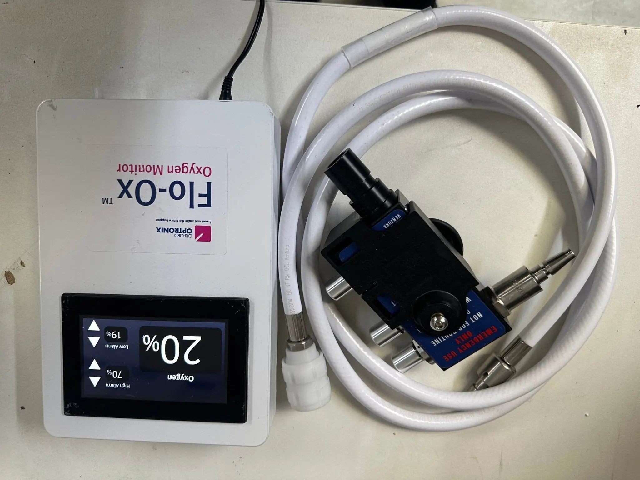 Flo-Ox Oxygen Monitor with Ventura CPAP Flow Generator – SelfiMed UK