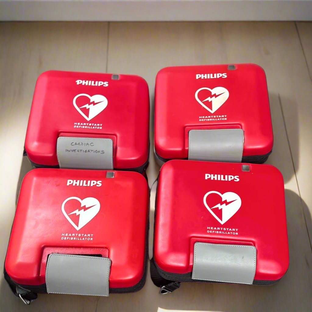 Philips Heartstart FR3 Defibrillator with Battery & Bag – SelfiMed UK